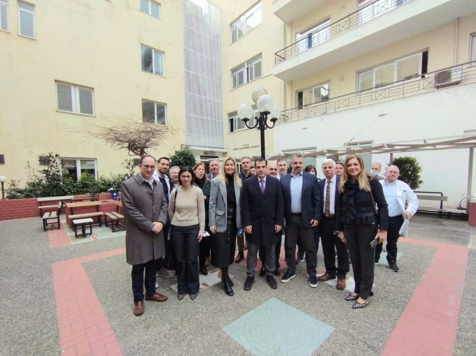 Ο Υπουργός Υγείας Θάνος Πλεύρης στον "Άγιο Σάββα"